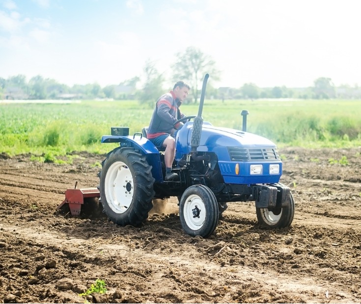 L’utilité d’un micro tracteur : à quoi sert-il ? - Agriaffaires